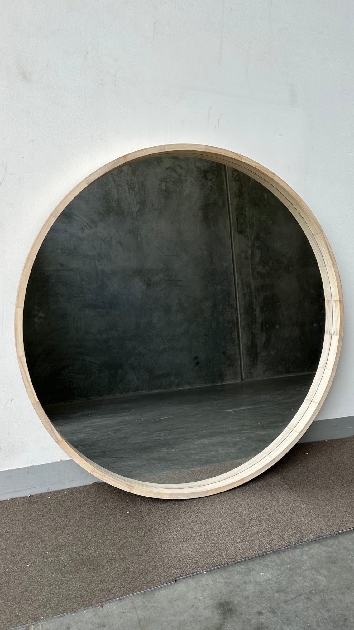 Milano Round Natural Wood Mirror - Natural 110cm – Prism Mirrors