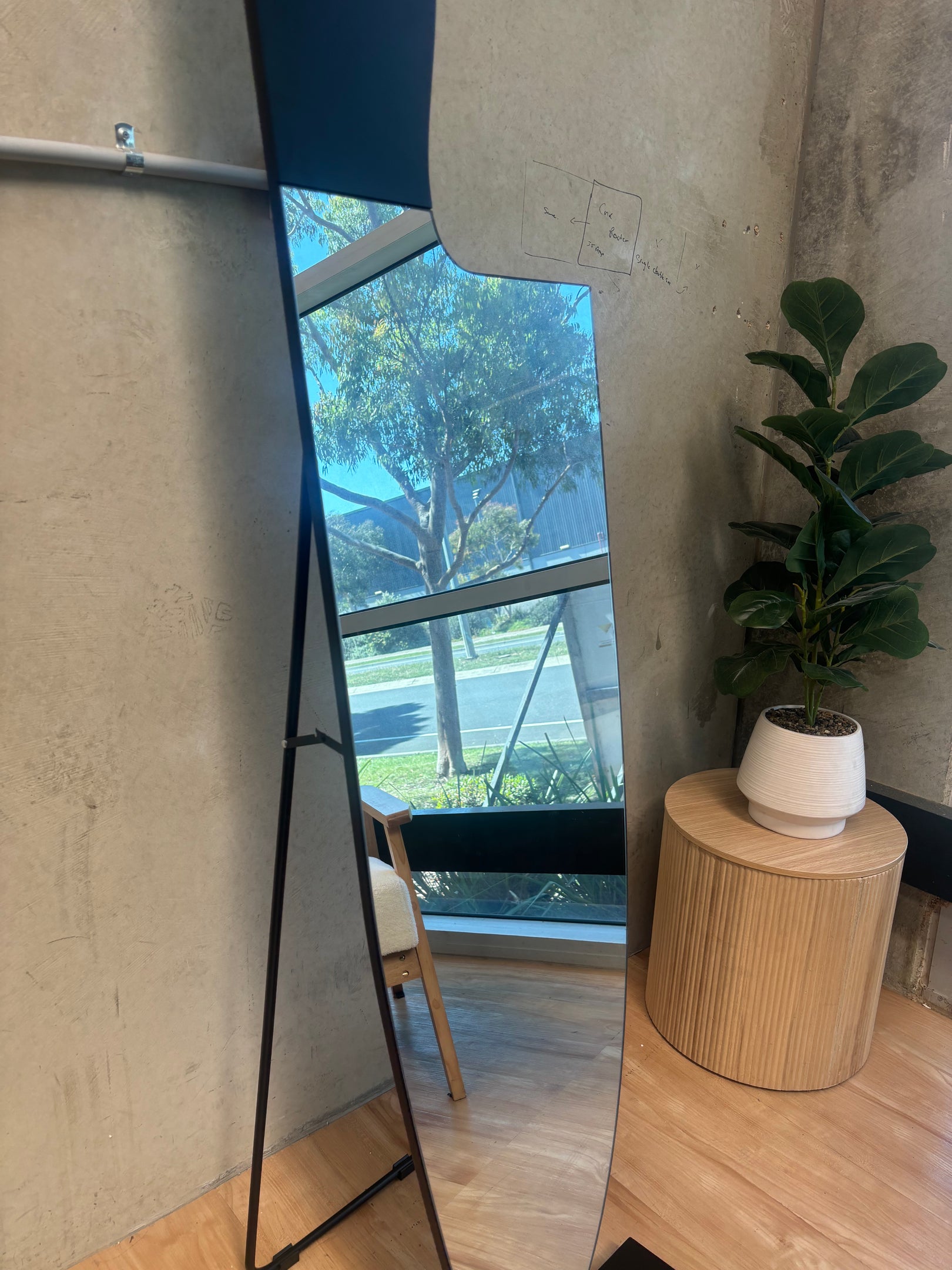 Knife Mirror - 200cm x 40cm – Prism Mirrors