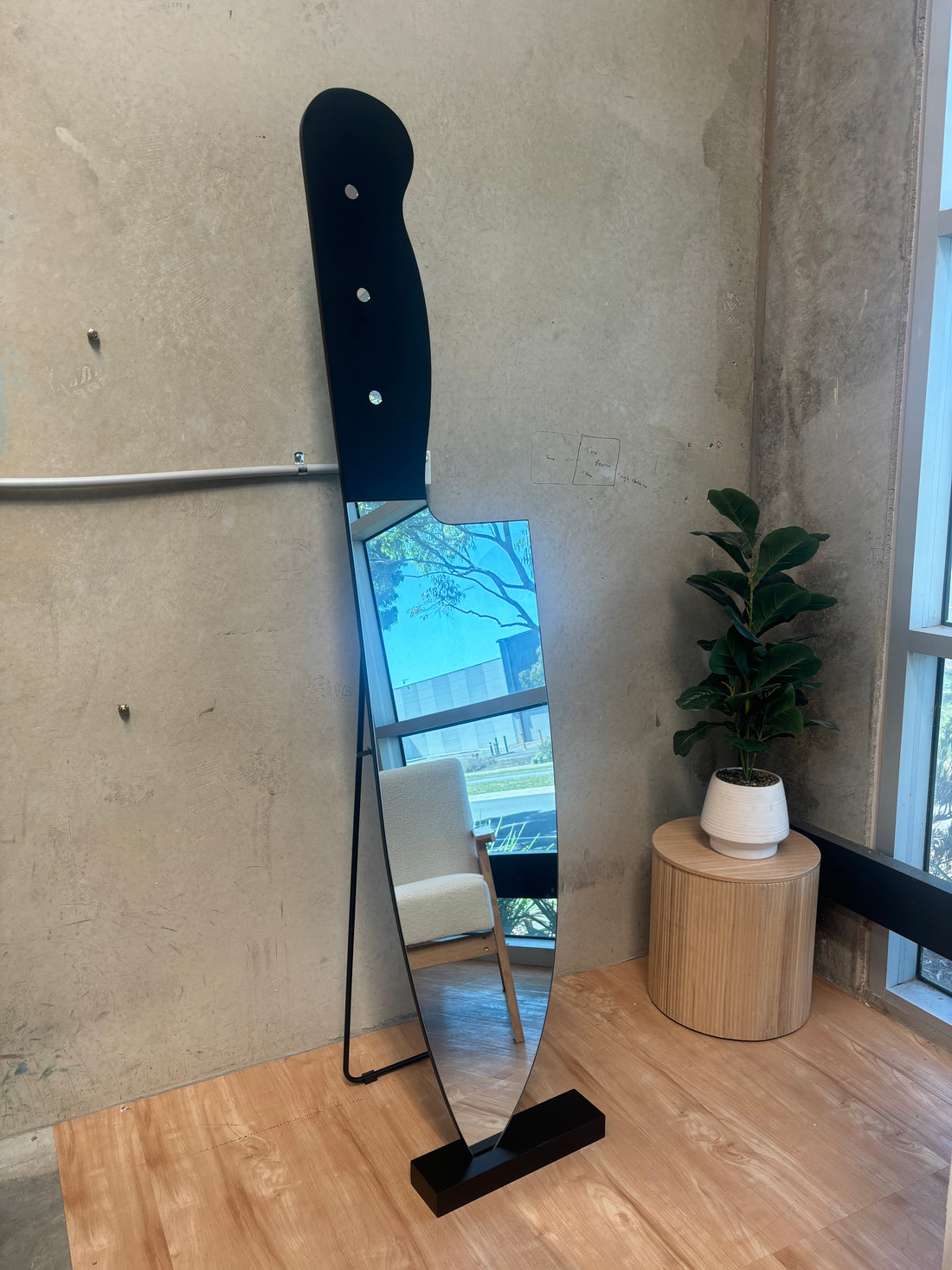 Knife Mirror - 200cm x 40cm – Prism Mirrors